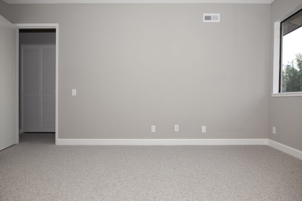 How Many Electrical Outlets Should Rooms Have? — Find Out!